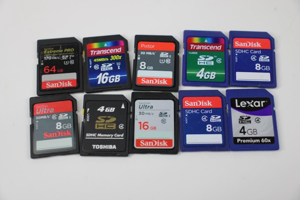 Usb And SD Cards, 15 Pieces | Property Room
