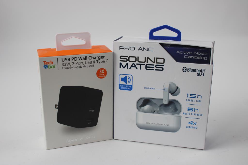 Usb PD Wall Charger, Sounmate Earpods | Property Room
