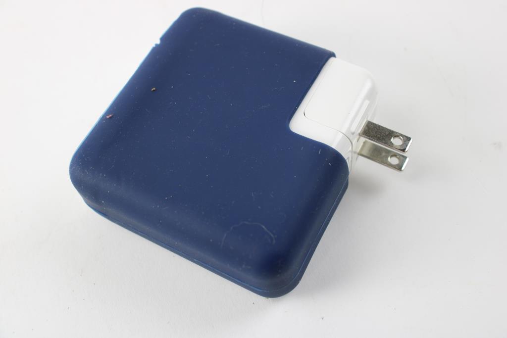 USB-C 96W Power Adapter, PD-96W | Property Room