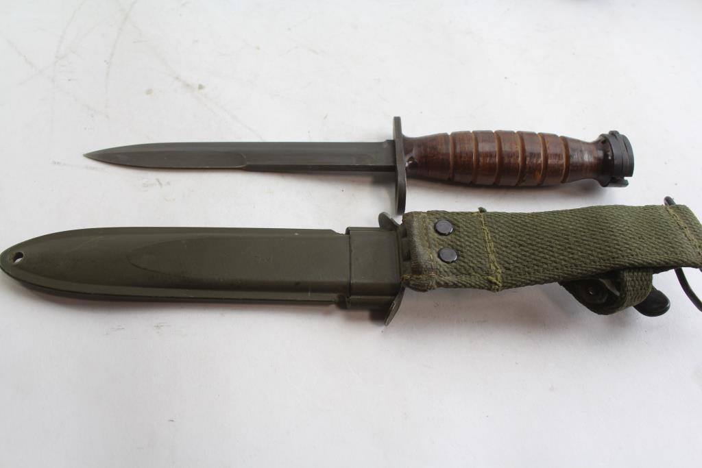 U.S.M8 Fixed Blade Knife And Sheath | Property Room