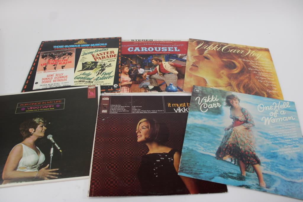 Variety Of Vintage Vinyl Records, 5+ Pieces | Property Room