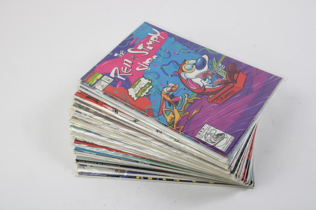 Various Marvel Comic Books, 10+ Pieces | Property Room