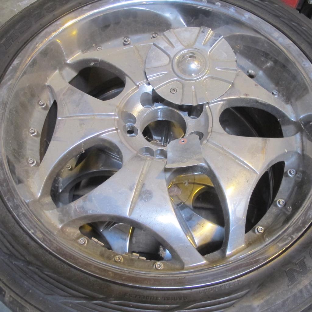 VCT 22 Inch Wheels, 2 Wheels | Property Room