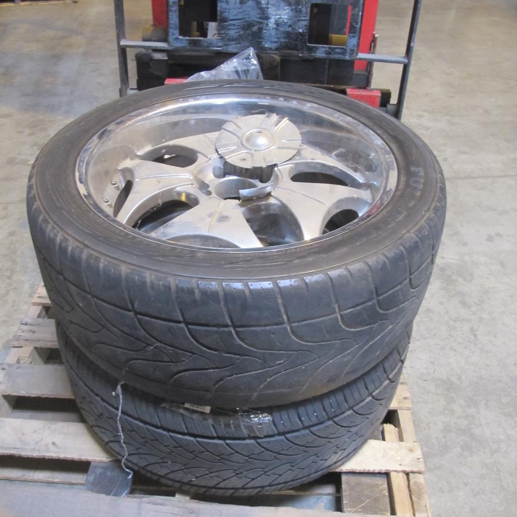 VCT 22 Inch Wheels, 2 Wheels | Property Room