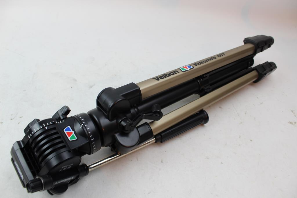 Velbon Vel-flo 9 Tripod In Case | Property Room