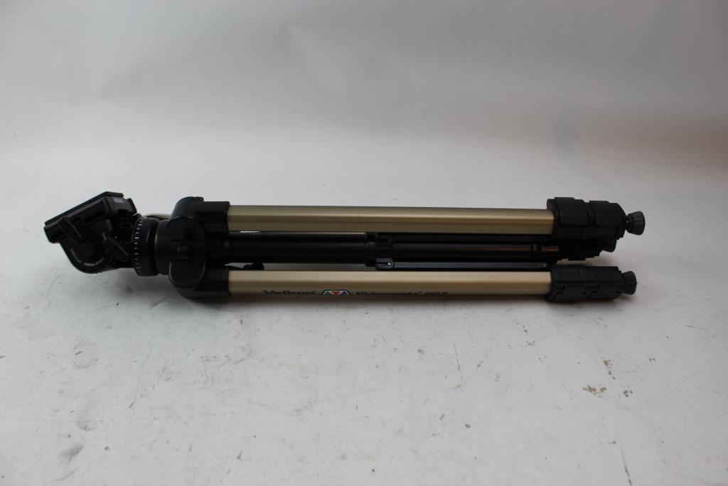 Velbon Vel-flo 9 Tripod In Case | Property Room