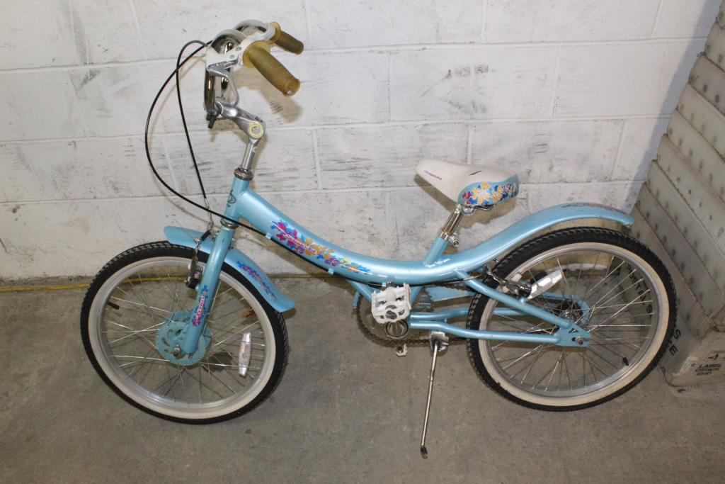 Venus SeaMist Hybrid Bike | Property Room