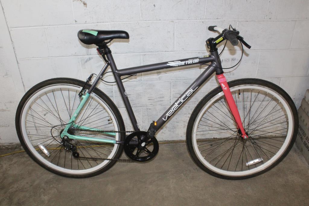 Vertical Metreon Urban Bike | Property Room