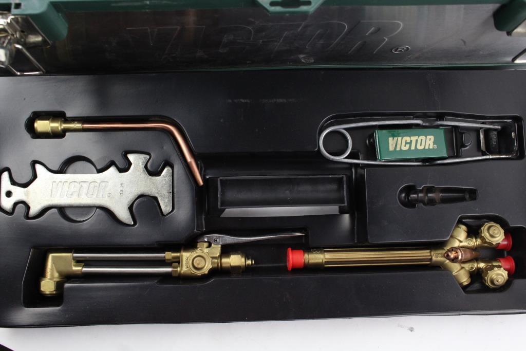 Victor Super Range 2 540/510 Tool Box Outfit With 100FC | Property Room