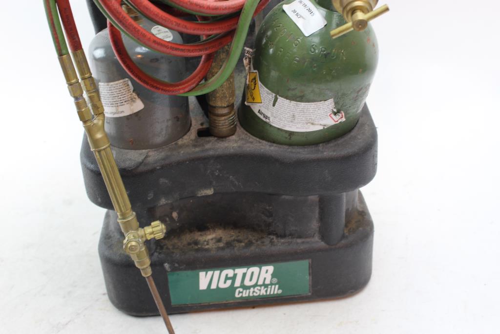 Victor Tote With Airgas Welding Tanks | Property Room