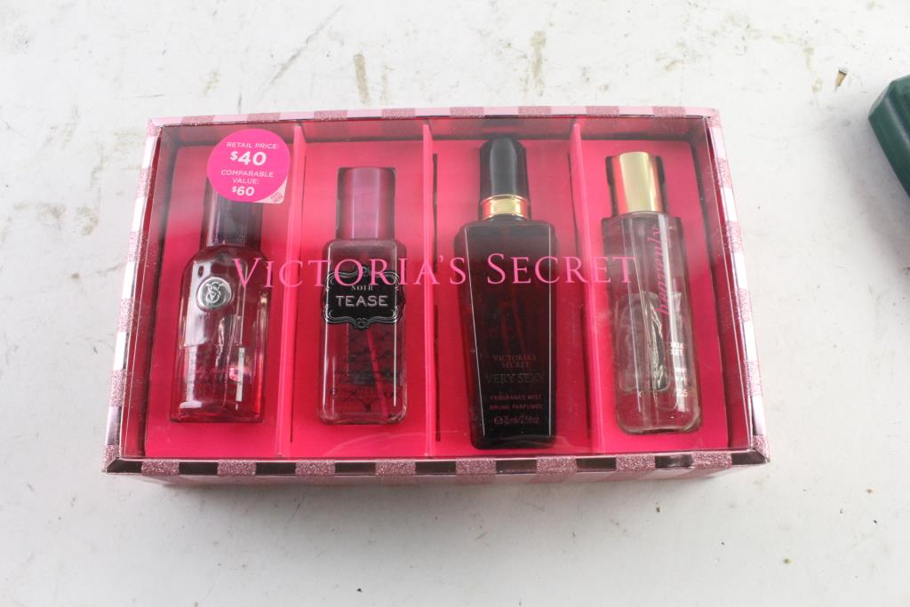 Victoria's Secret Perfume Gift Set | Property Room