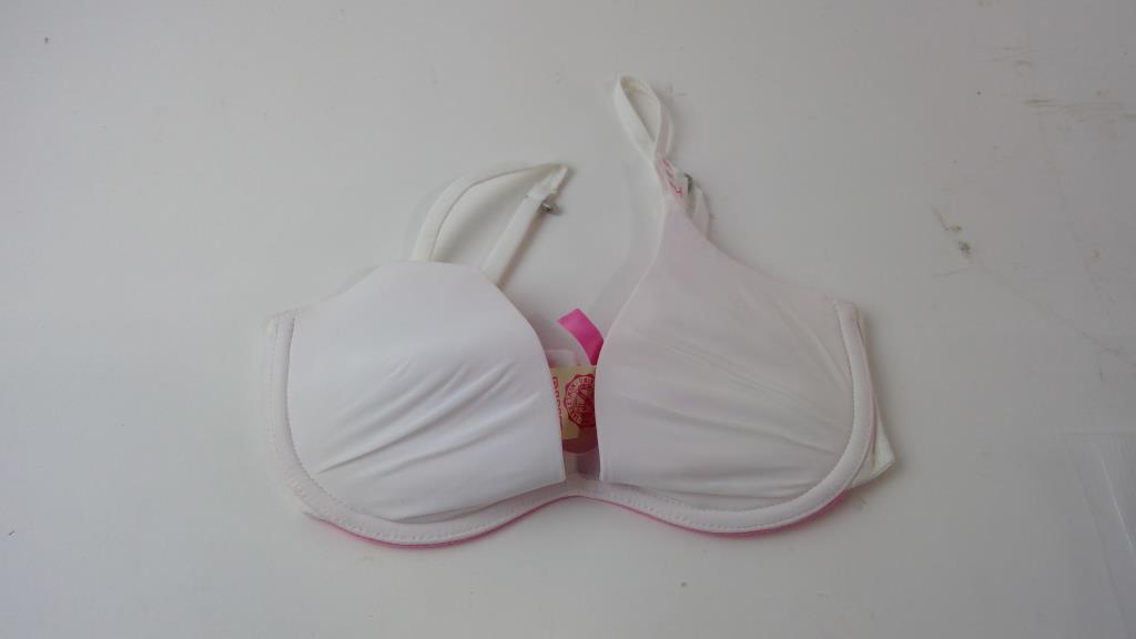 Victoria's Secret Pink Bra | Property Room
