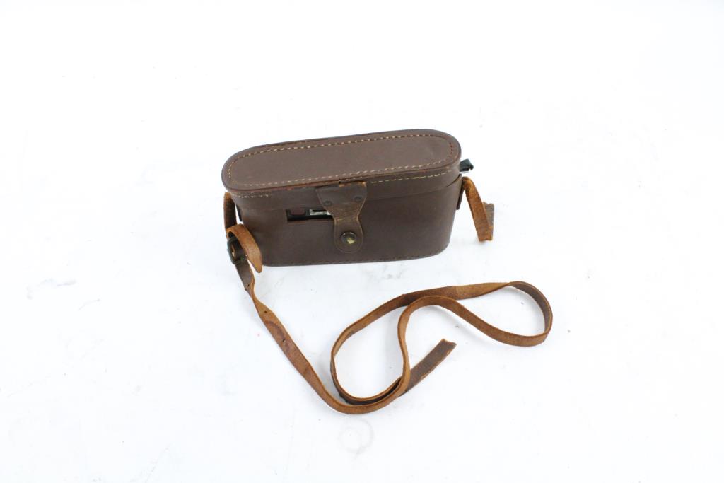 Vintage Camera, Universal Roamer 1 | Property Room