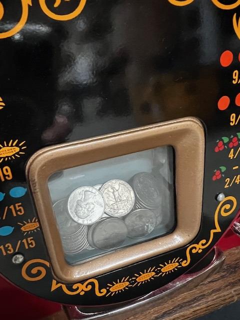 Vintage Golden Nugget Quarter Slot Machine - NEEDS REPAIRS | Property Room