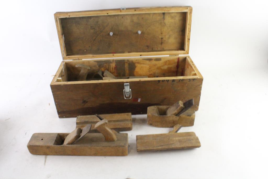 Vintage Wood Block Planes With Custom Case, 7 Pieces | Property Room