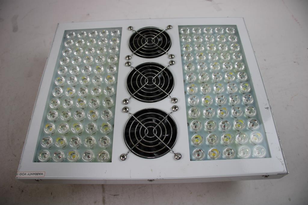 Vipar Spectra PAR 600 Full Spectrum LED Lighting | Property Room