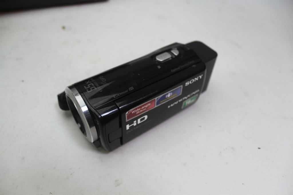 Vitek-IRE40 Bullet Camera, Sony Handycam HDR-CX260, Fujifilm: 3 Items ...