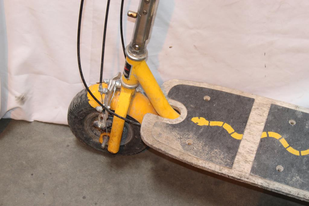 Viza Motors Scooter | Property Room