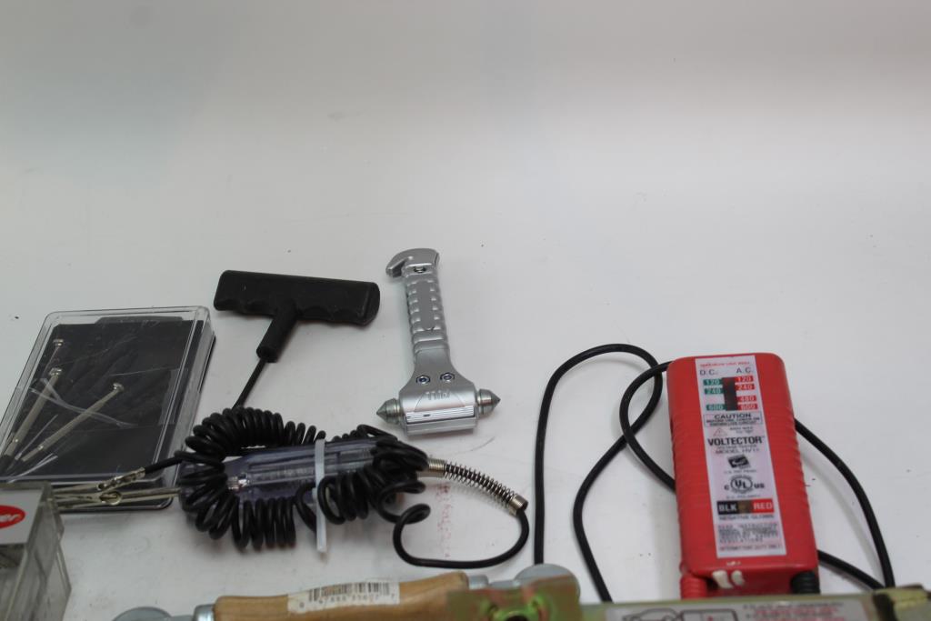 Voltector Hv11, Buyer Scfh Air, Compass And More: 10+ Items | Property Room