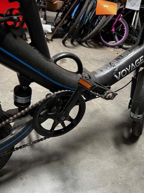 Voyager Folding E-Bike | Property Room