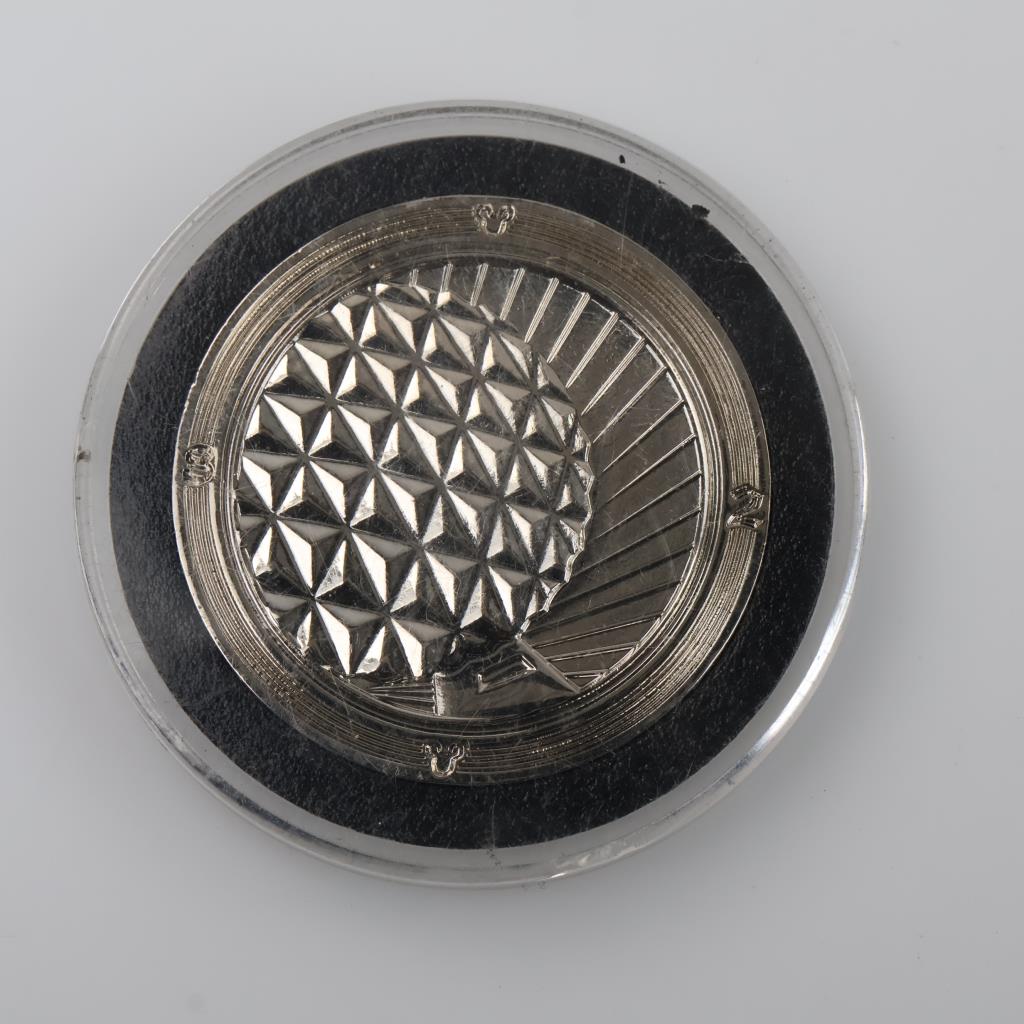 Walt Disney World Magic Kingdom & Epcot Brass Souvenir Token, 2 pieces ...