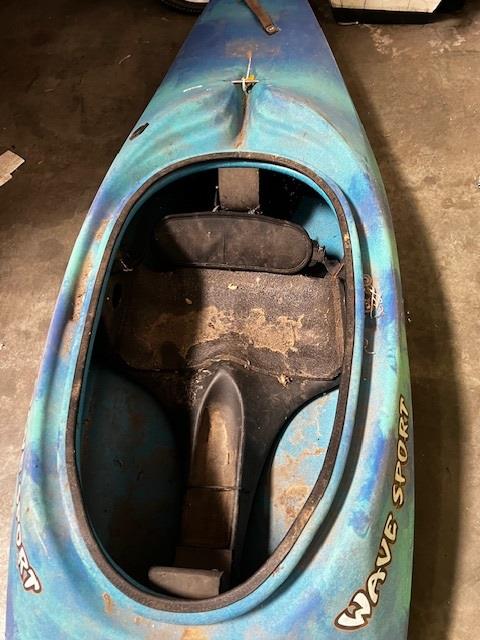Wave Sport 8ft Kayak | Property Room