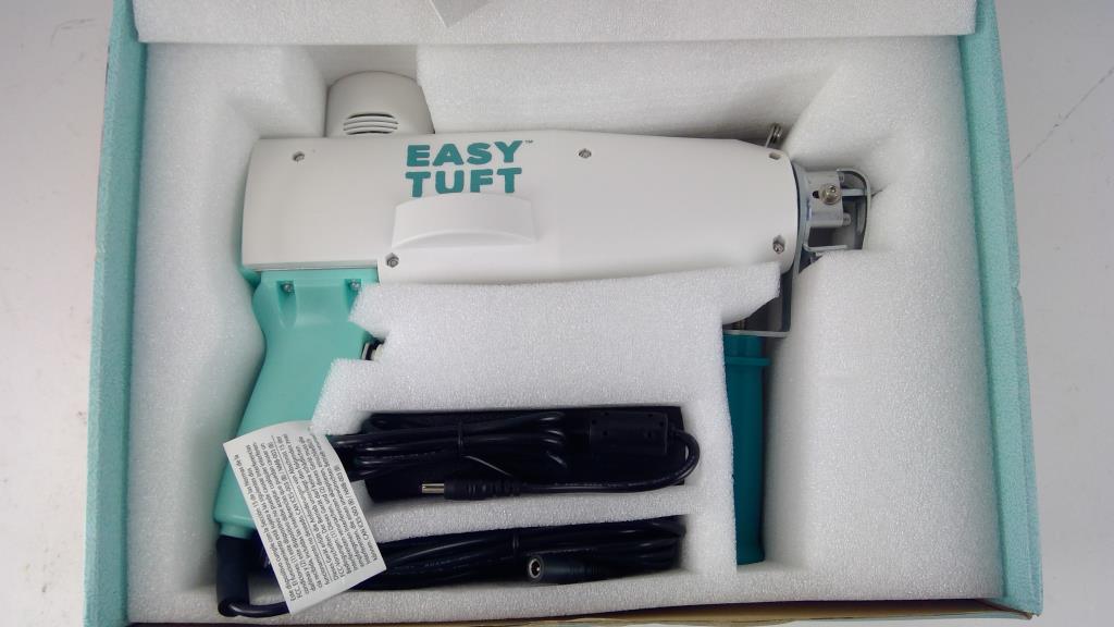 We R Easy Tuft Tufting Tool, TD-01 | Property Room