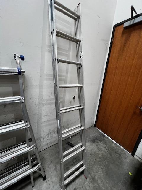 Werner Saf-T-Master Type III Ladder, D716-2, 16 FT | Property Room