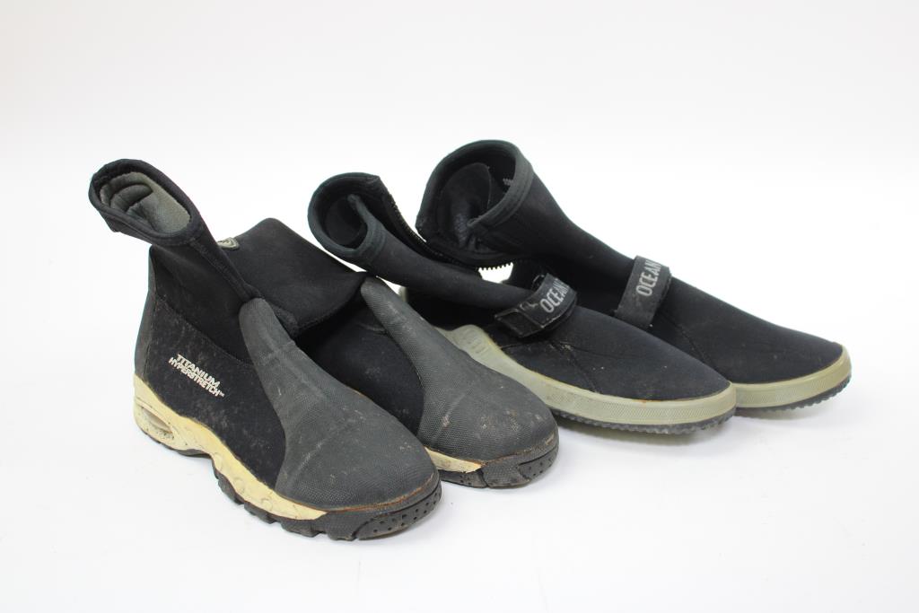 Wet Suit And Shoes 10+ Pieces | Property Room