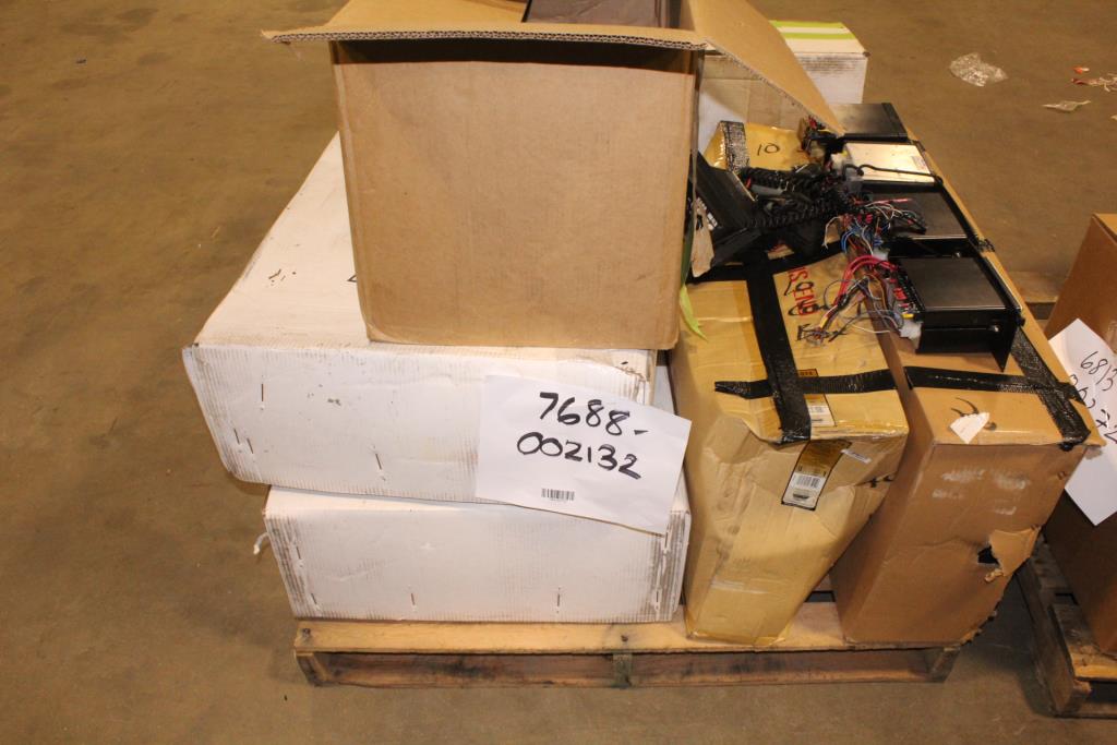 Whelen And Code3 Control Boxes, 30+ Pieces | Property Room