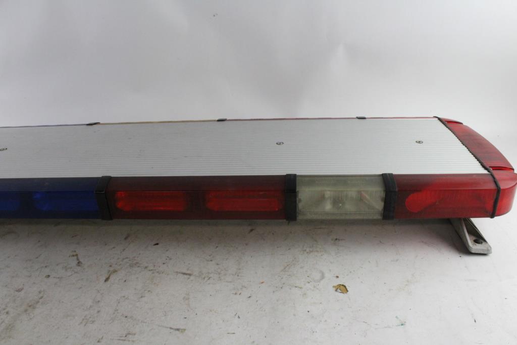 Whelen Edge Series Lightbar | Property Room