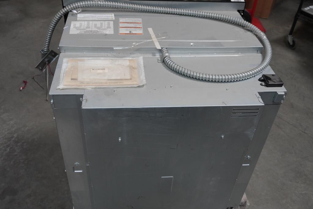 Whirlpool Electric Oven | Property Room