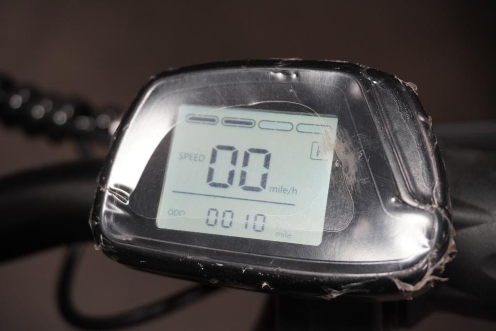 White Jasion EB3 Electric Bike | Property Room