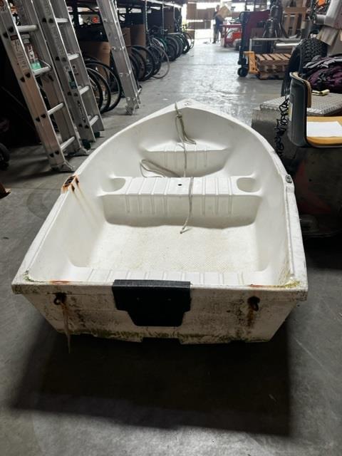 White Row Boat | Property Room