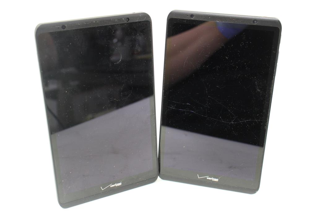 Windows And Ellipsis Tablets, 3 Pieces | Property Room