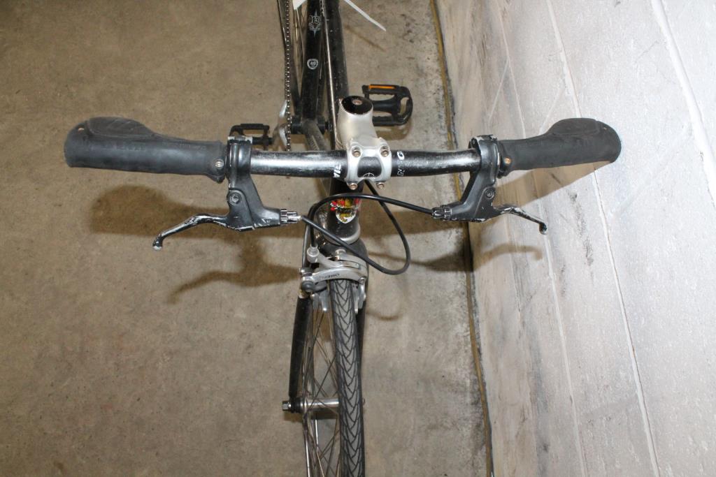 Windsor Clockwork Single Speed Road Bike | Property Room