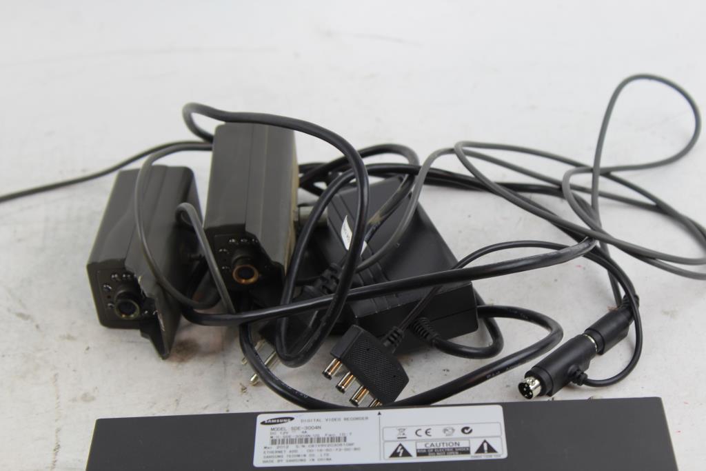 Wisecomm Security Camera, Samsung Sde-3004N Dvr: 3 Items | Property Room