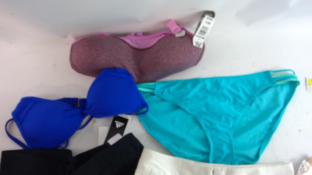 Womens Clothing Lot, 11 Pieces | Property Room