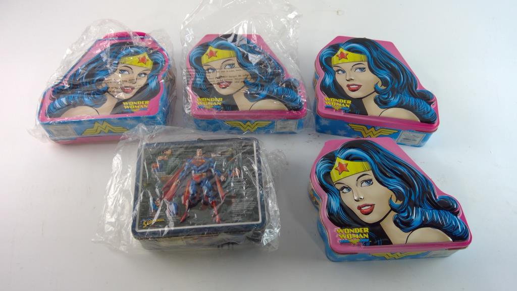 Wonder Woman Lunch Box | Property Room