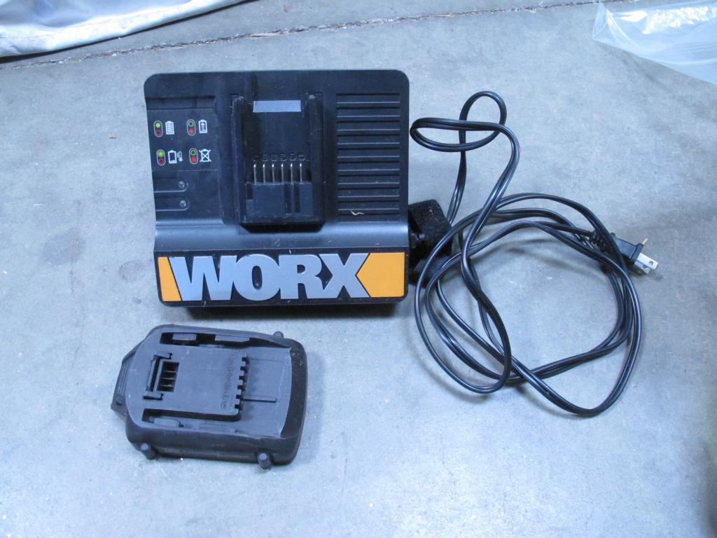 Worx WG151.5 Battery Electric String Trimmer | Property Room