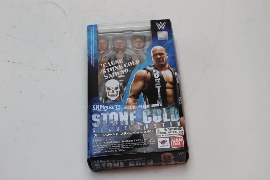 WWE Stone Cold Steve Austin Figure | Property Room