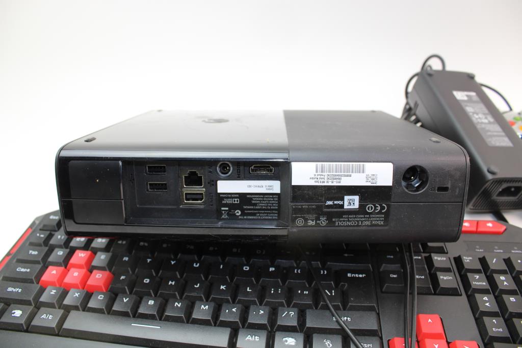 XBox 360 Console, XBox 360 Controller, Keyboard, Apple Ipad: 5 Items ...