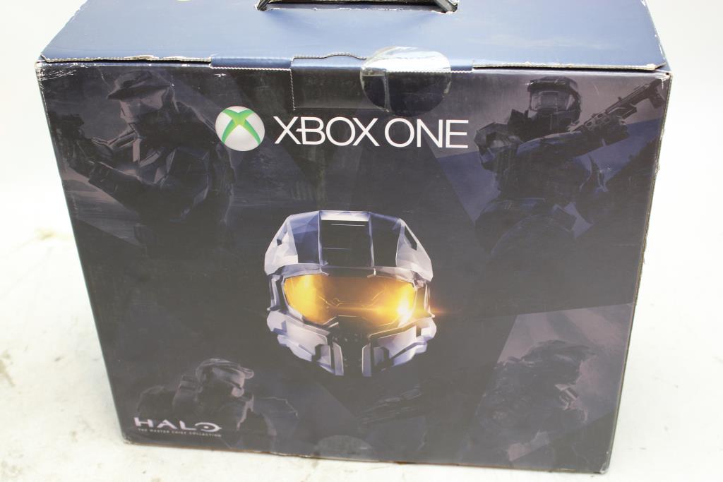Xbox One Halo The Master Chief Collection | Property Room