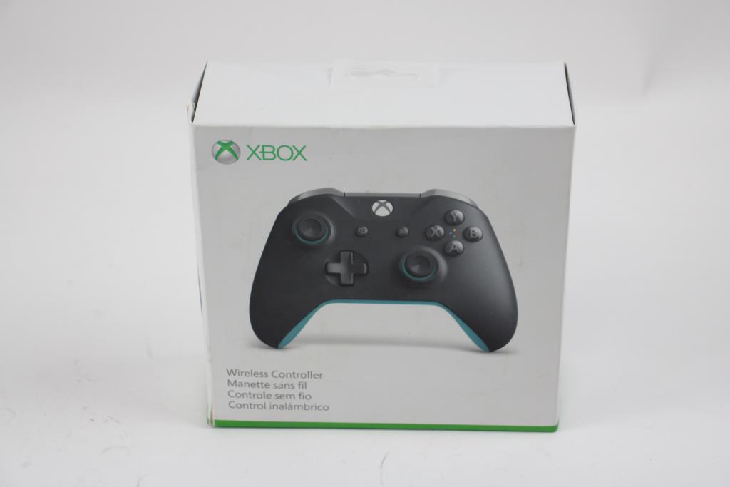 XBox Wireless Controller | Property Room
