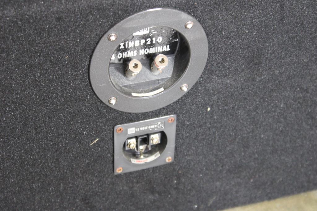 Xplod 800wxm-1252gtr Amp With Dual Quinn Acoustic Speakers | Property Room