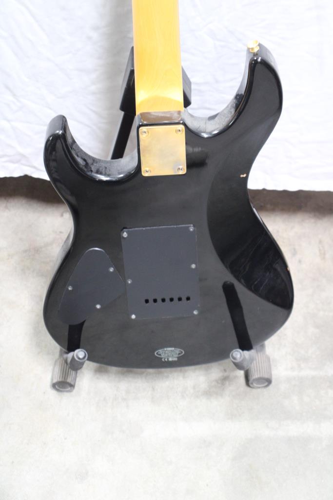 Yamaha Electric Guitar | Property Room