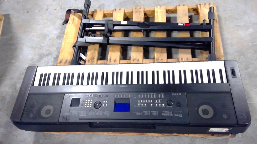 Yamaha Electric Keyboard W/ Stand | Property Room