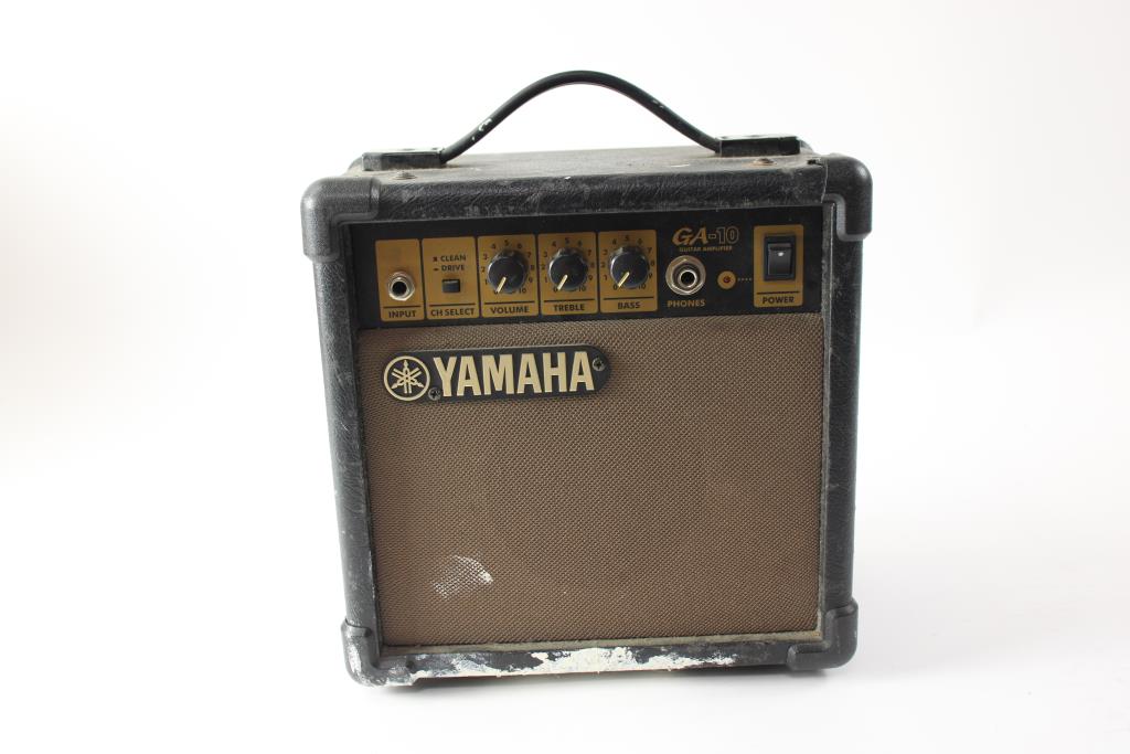Yamaha GA-10 Guitar Amplifier, Black | Property Room