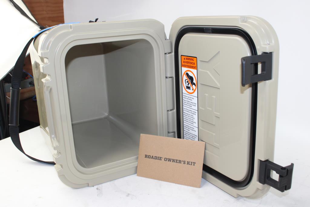Yeti Roadie 6 Gallon Ice Chest | Property Room