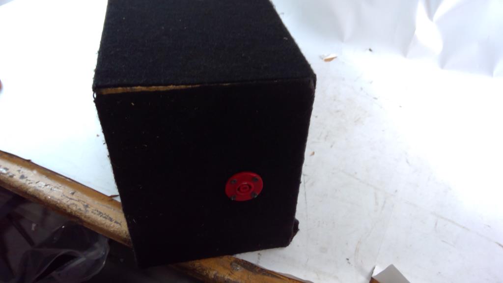 YR Pro Audio Speakers | Property Room